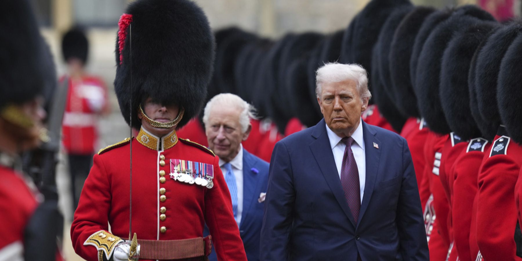 Donald Trump bricht Royal-Protokoll innert Sekunden! | Nau.ch