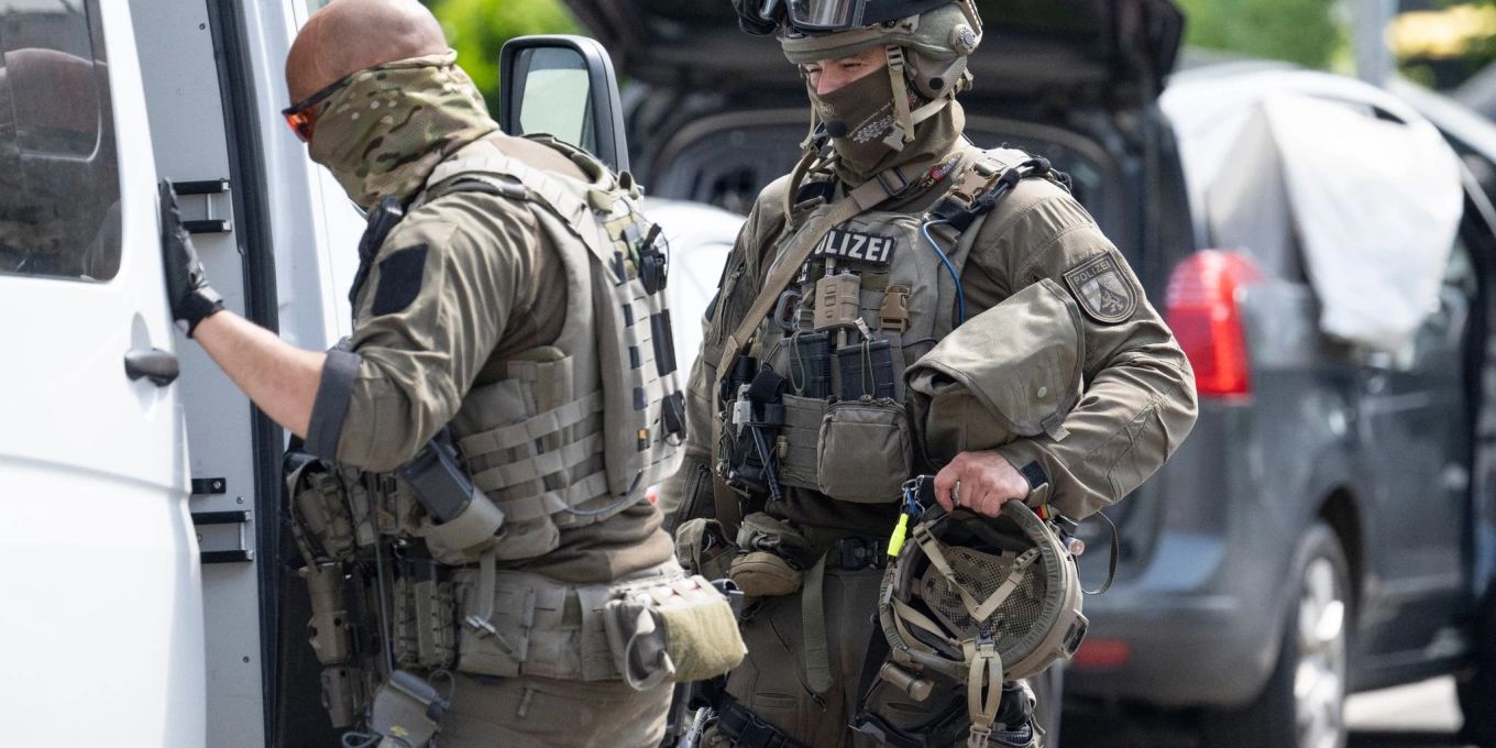 In Wohnung verschanzt - Polizei nimmt Mann mit Messer fest | Nau.ch