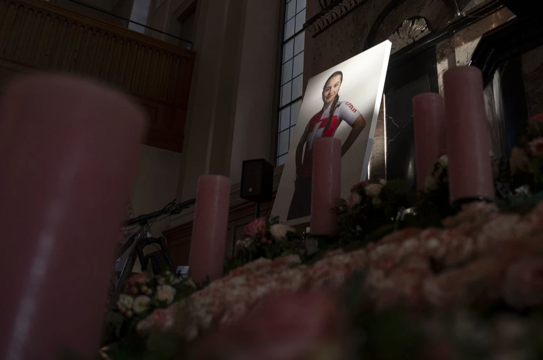 Muriel Furrer (†18): Schöne Bilder von Trauerfeier in Uster ZH | Nau.ch