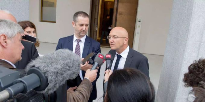 Dieter Behrings Verteidiger erhält 810'000 Franken vom Bund | Nau.ch