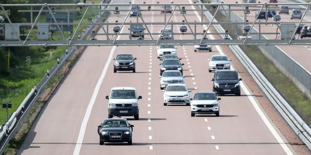 Auto häufigstes Reisemittel in der EU – Bahn im Mittelfeld