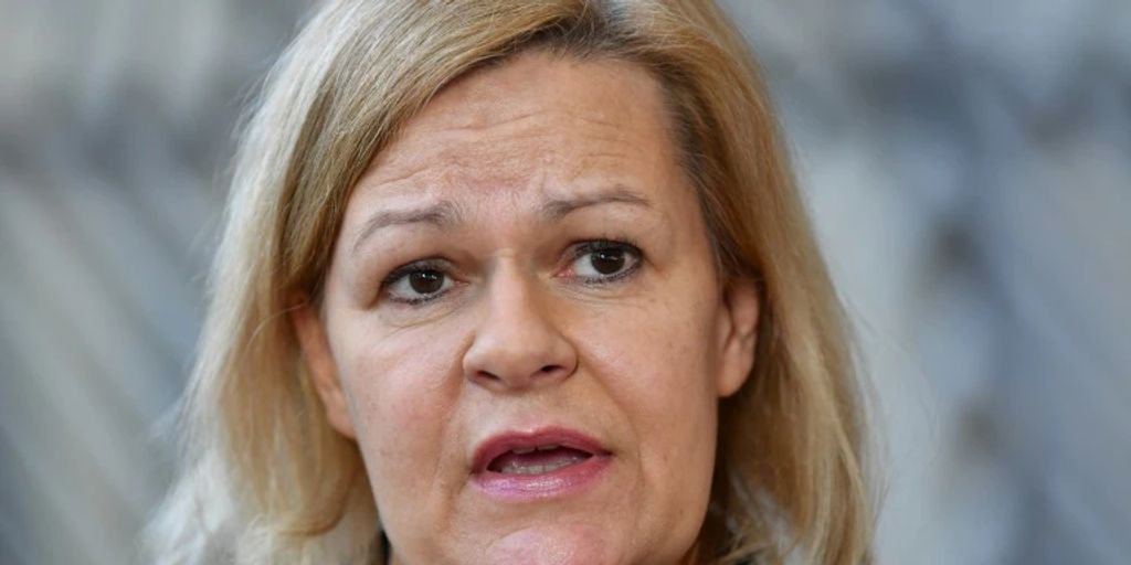 Faeser für Grundgesetzänderung für stärkere Rolle des Bundes bei ...