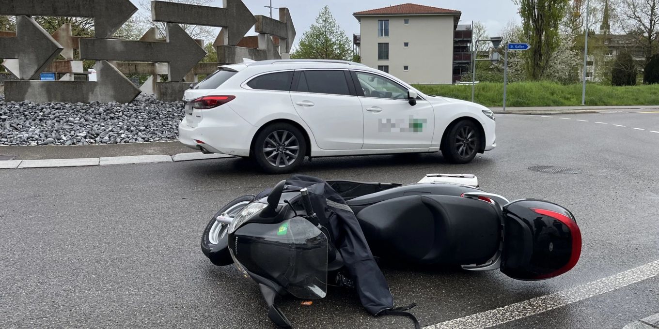 Wittenbach SG: Motorradfahrer (67) bei Kollision mit Auto verletzt | Nau.ch