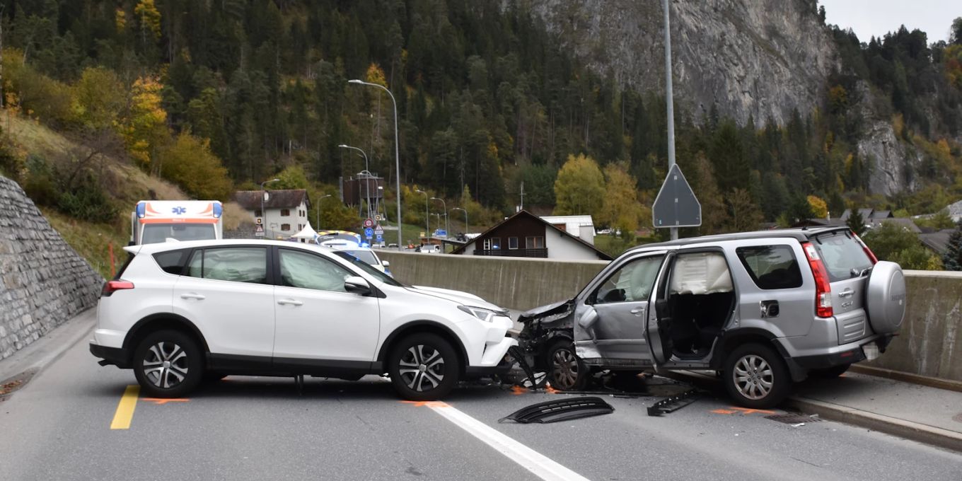Trin Mulin GR: Autofahrerin kollidiert mit zwei Entgegenkommenden | Nau.ch