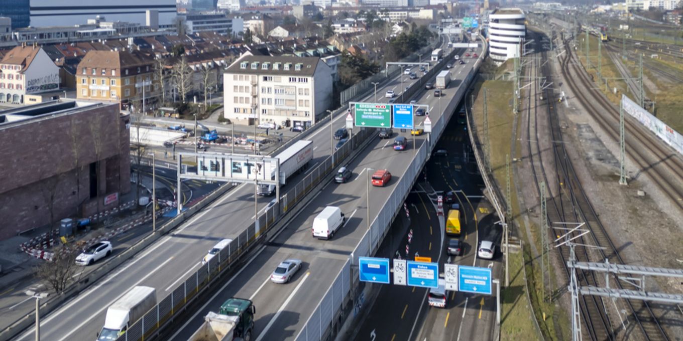 Sperrung der Autobahn A2 von Basel nach Deutschland am Sonntag | Nau.ch