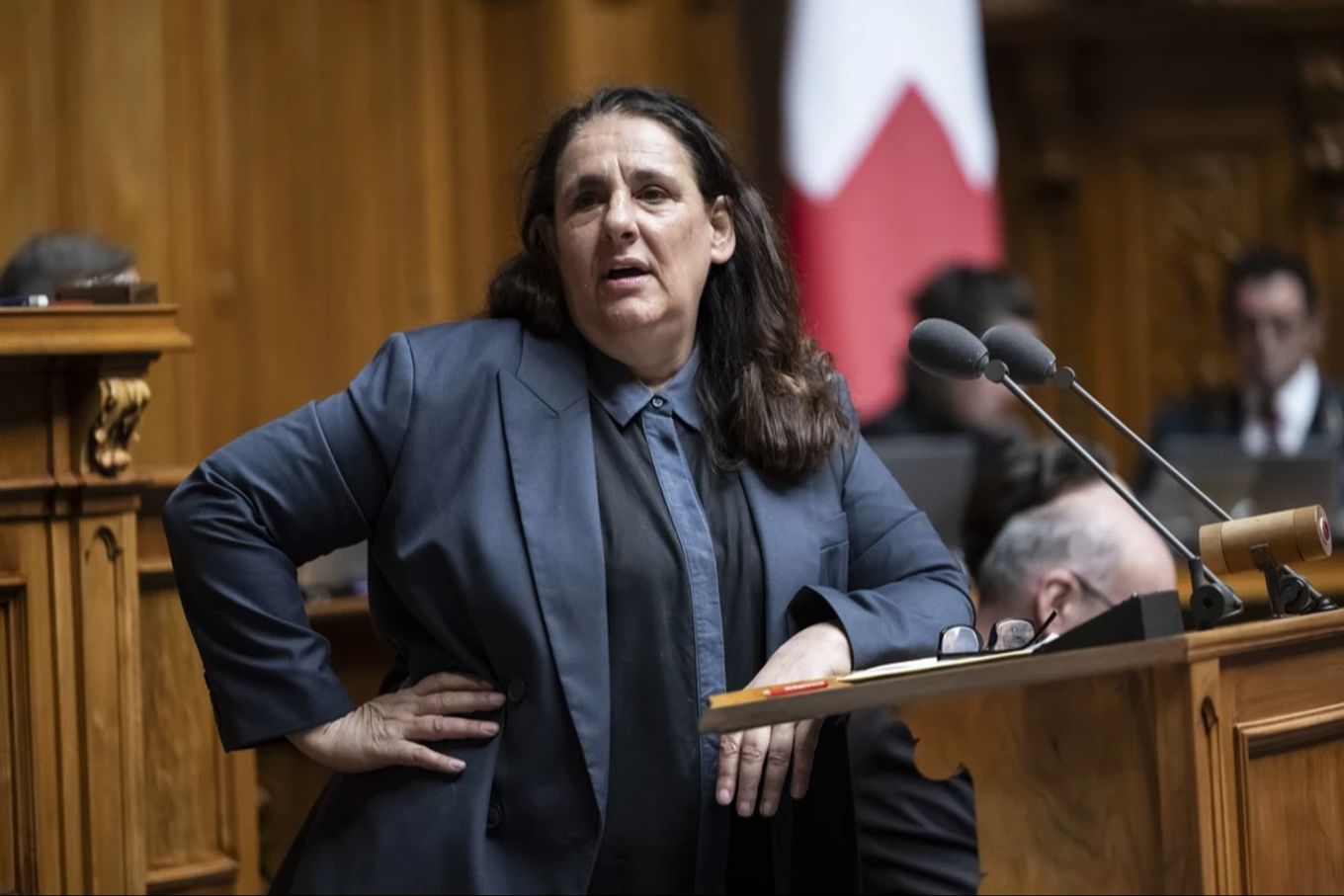 Jacqueline Badran bekommt Lachanfall in SRF-«Arena» | Nau.ch