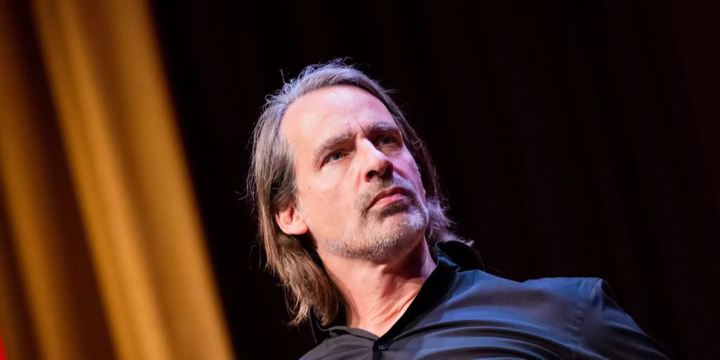 Philosoph Richard David Precht spricht über den Ukraine-Krieg