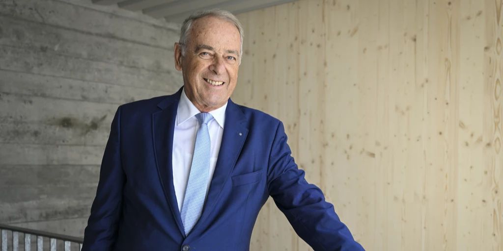 Alt Bundesrat Adolf Ogi wird 80 - Freude herrscht auch im Museum