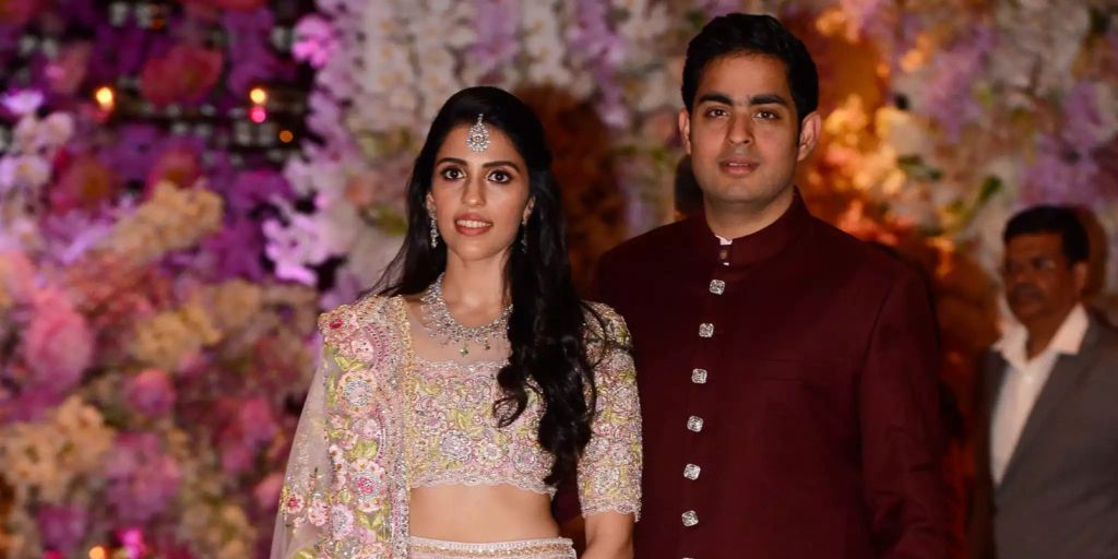 Riesige Bachelor Party in St. Moritz mit Chilbi und Showeinlagen