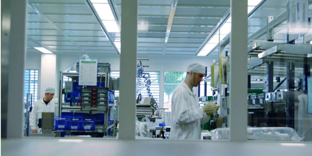 VAT führt wegen schwachem Halbleitermarkt Kurzarbeit in Haag SG ein