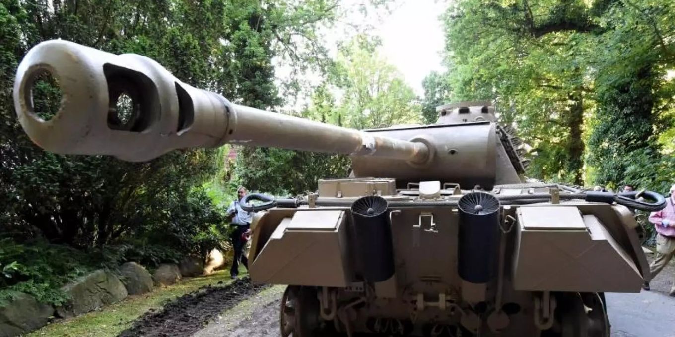 Besitzer von Weltkriegspanzer hatte mehr als 60 Schusswaffen | Nau.ch