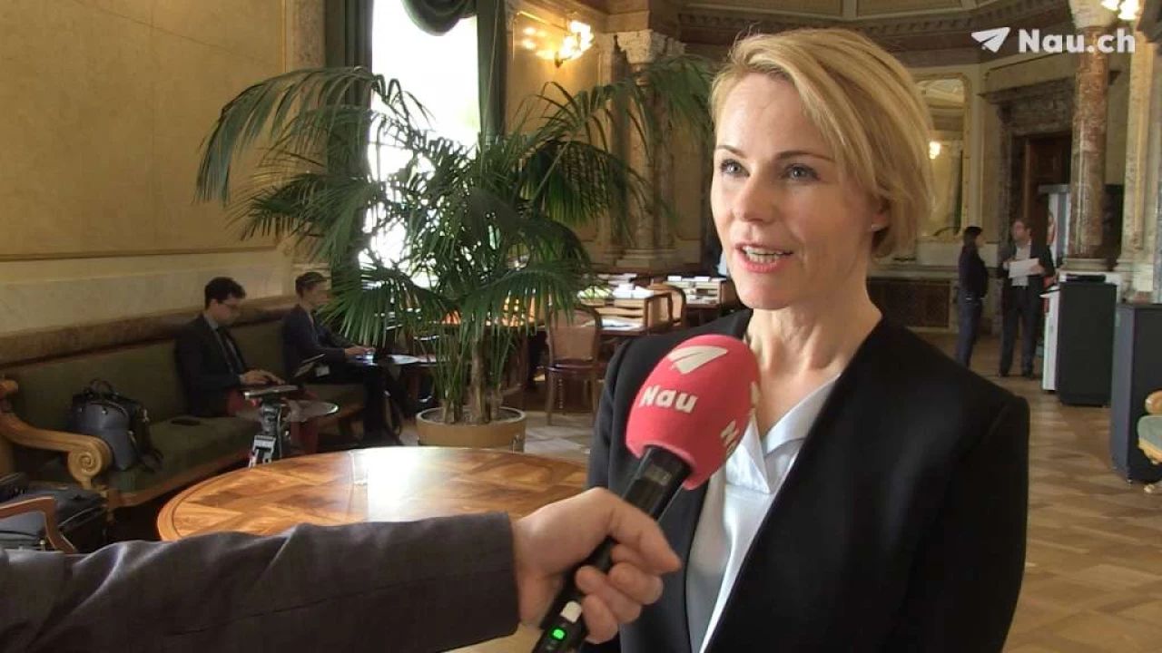 Natalie Rickli (SVP) verabschiedet sich vom Bundeshaus