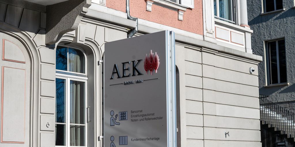 AEK Bank 1826 mit Plus bei Ertrag und Gewinn