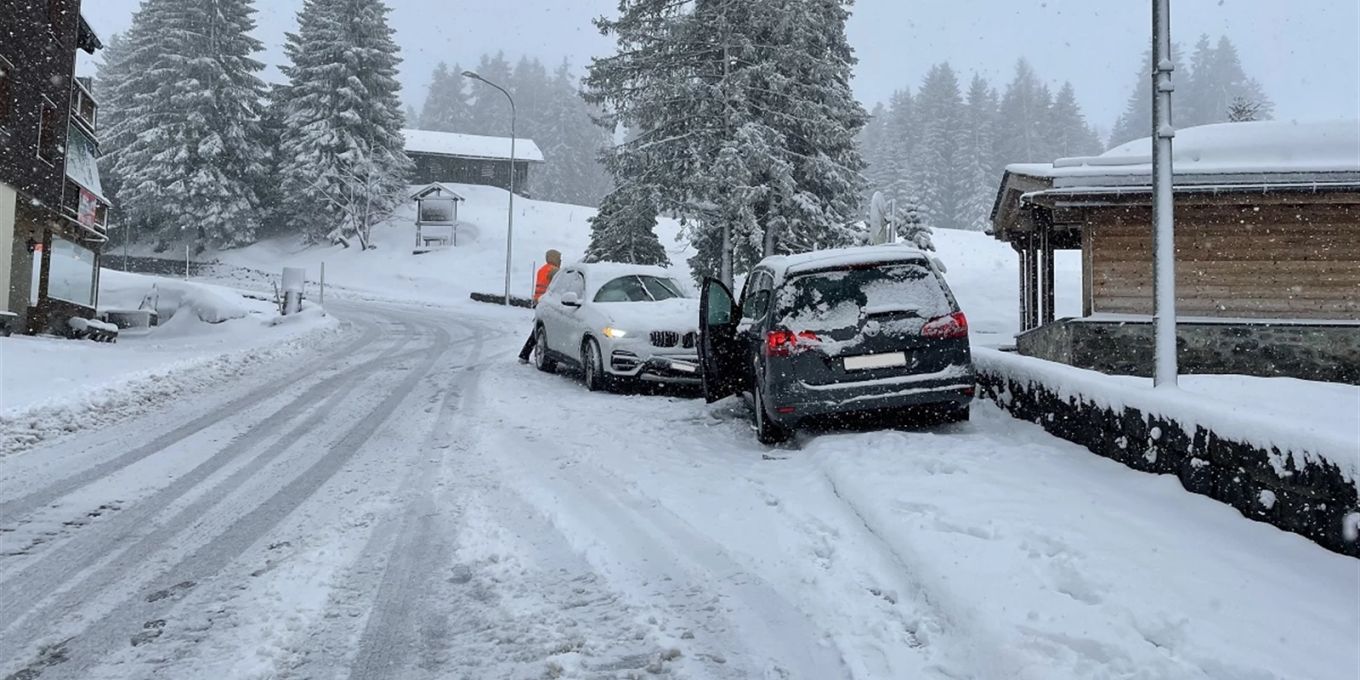 Unfall in Parpan GR: In Gegenfahrbahn gerutscht | Nau.ch