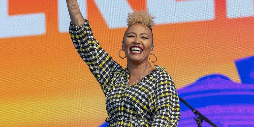 Sängerin Emeli Sandé hat sich mit ihrer Partnerin verlobt