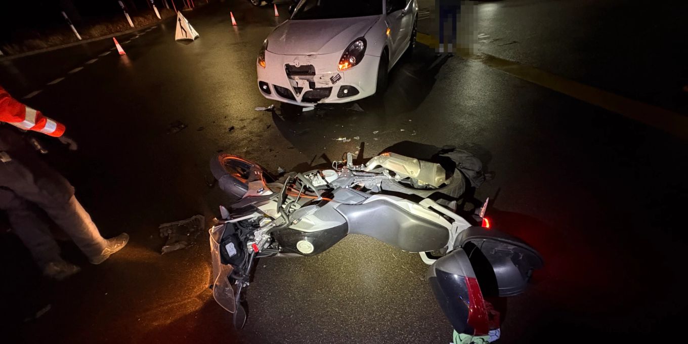 Wil SG: Motorradfahrer (41) bei Kollision unbestimmt verletzt | Nau.ch