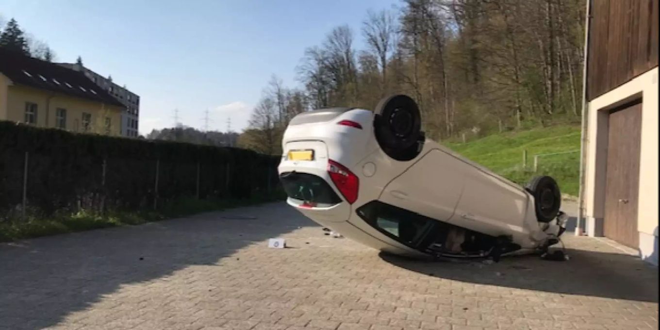 Illnau-Effretikon ZH: Lenkerin verletzt sich bei Selbstunfall | Nau.ch