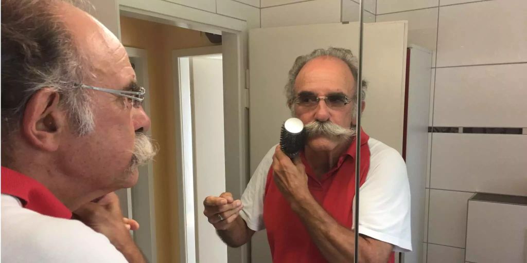 Aargauer Rolf Huber trägt natürlichsten Schnauz Europas