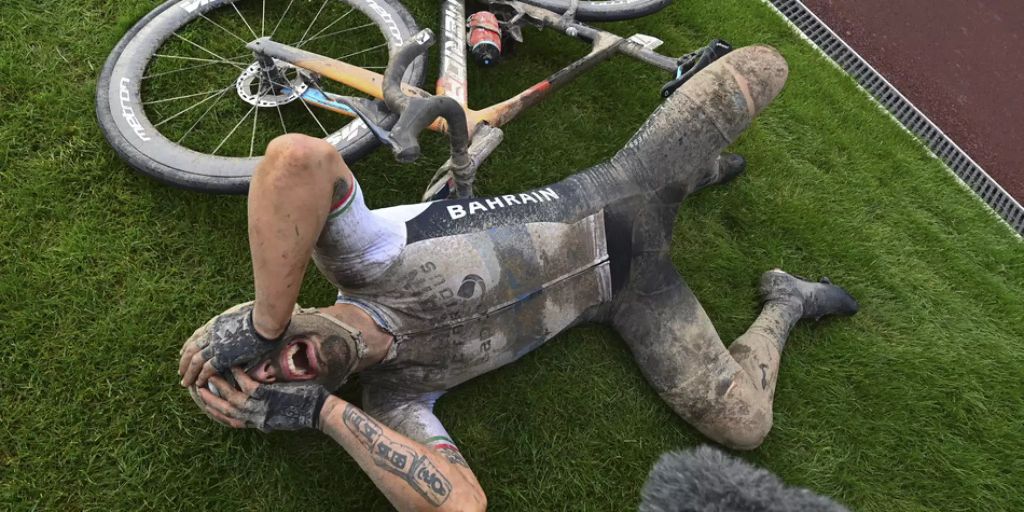 Paris Roubaix: Regen und viel Dreck