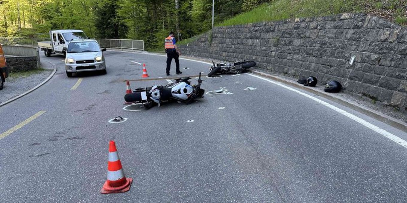 Trogen AR: Zwei Motorradfahrer bei Kollision verletzt | Nau.ch