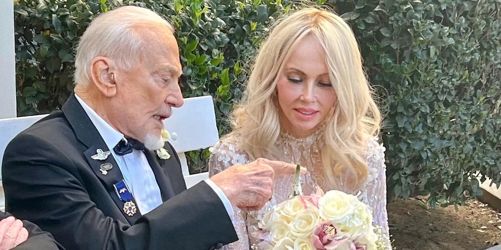 Buzz Aldrin heiratet seine Freundin Anca Faur zum 93. Geburtstag