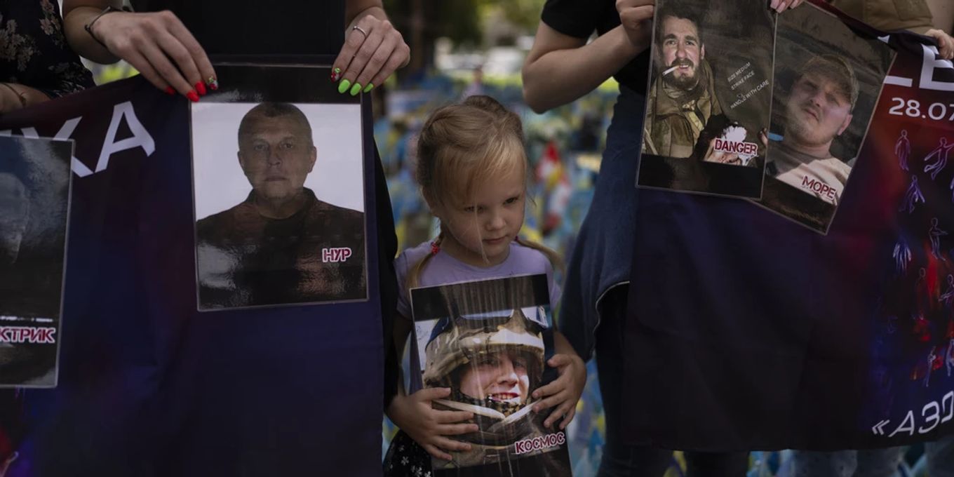 Ukraine meldet Angriff auf Brücke zur Krim und Erfolge bei Bachmut | Nau.ch Ukraine meldet Angriff auf Brücke zur Krim und Erfolge bei Bachmut | Nau.ch