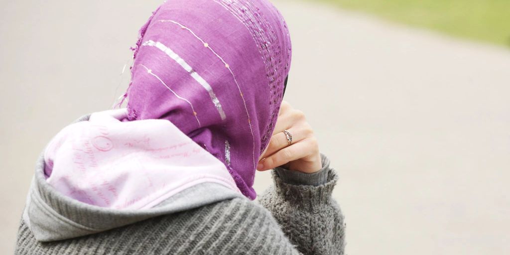 Unternehmen können Kopftuch unter Umständen verbieten