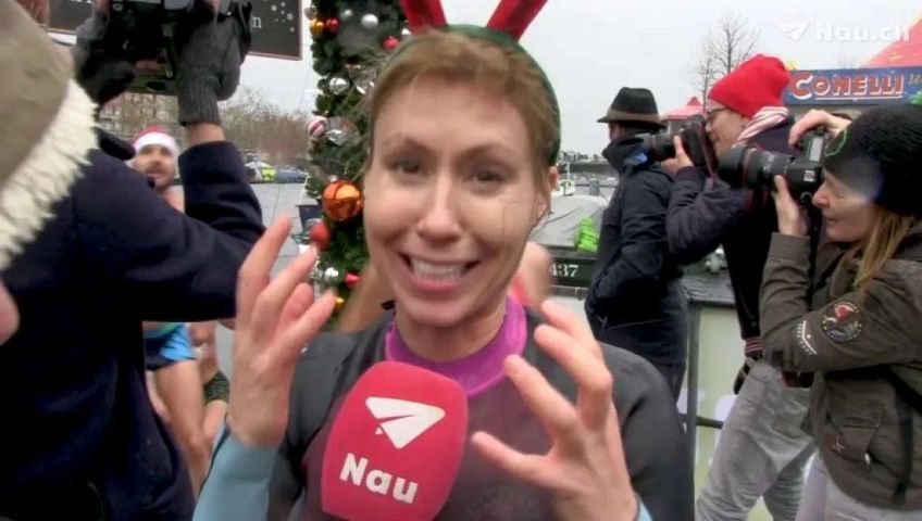 Sara machts kalt am Samichlausschwimmen in Zürich