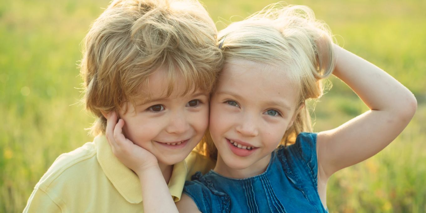 So bringen Sie Ihrem Kind Freundlichkeit bei | Nau Family