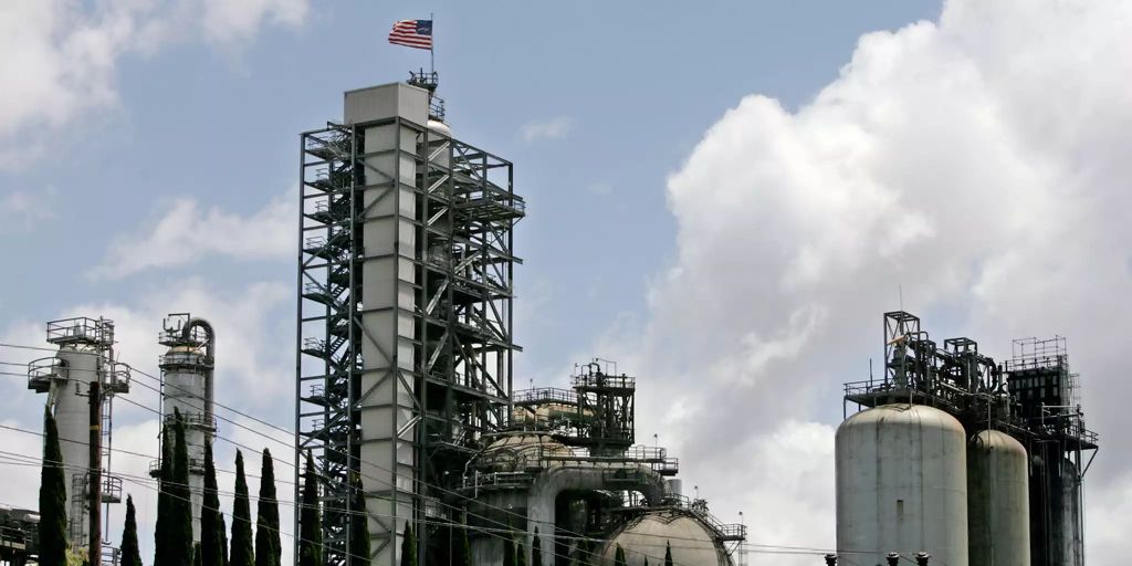 Royal Dutch Shell verkauft Raffinerie in Martinez an PBF Energy