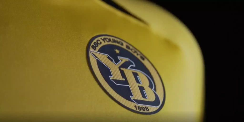 Meister YB präsentiert das Trikot für die kommende Saison