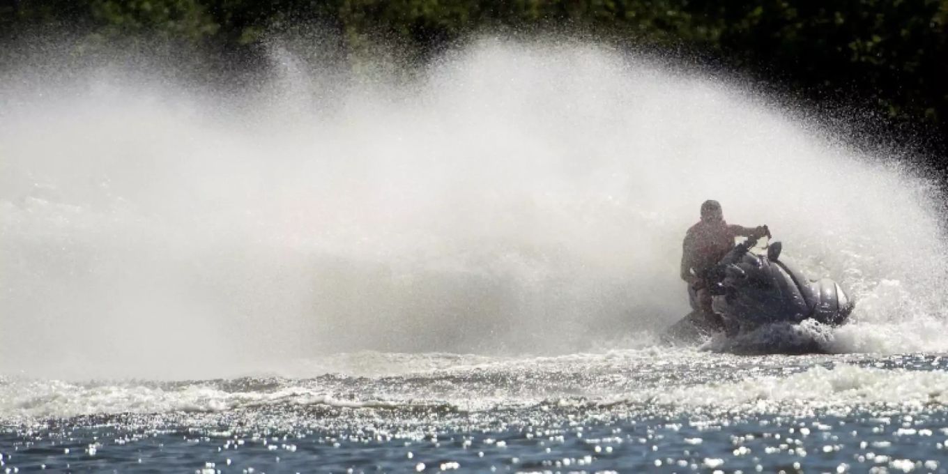 Chinesischer Aktivist flüchtet mit Jetski 300 Kilometer übers Meer | Nau.ch