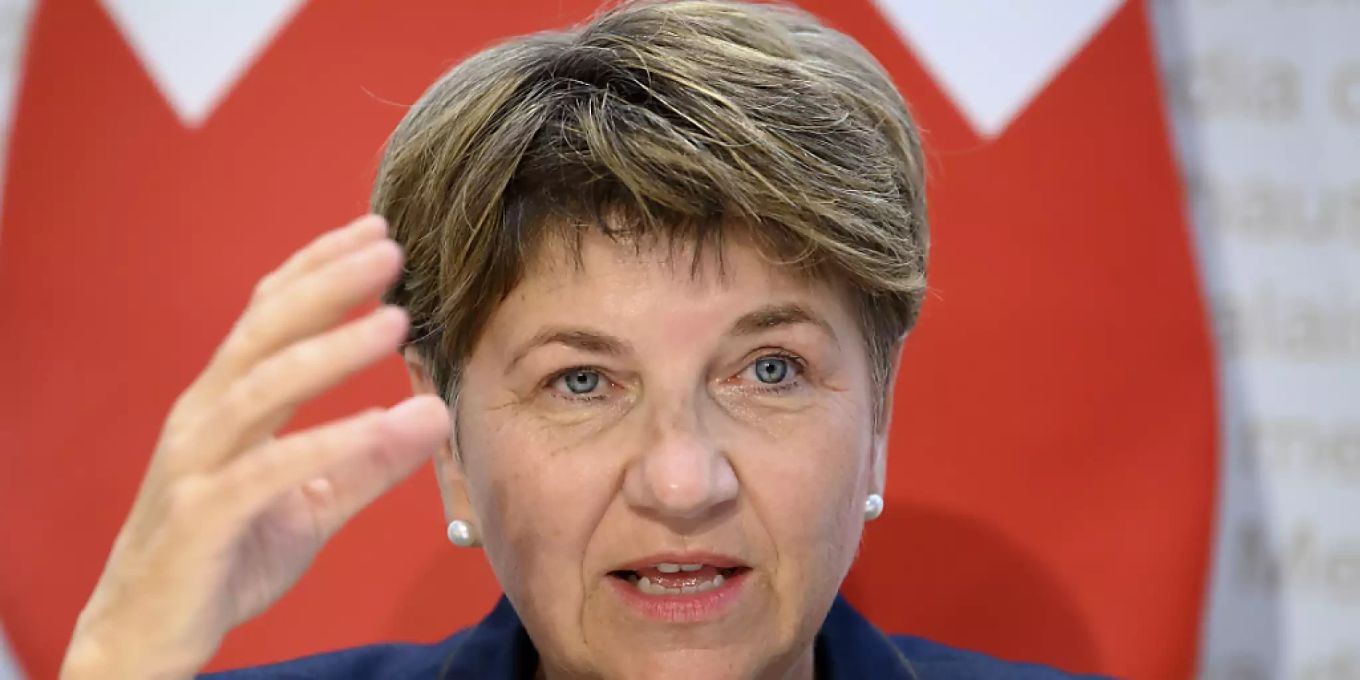 Amherd fordert Rückzug der Initiative gegen F-35-Kampfflugzeuge | Nau.ch